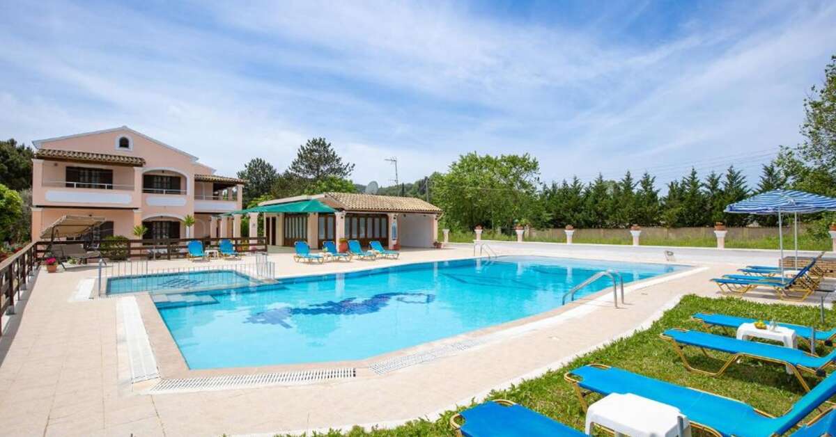 Nikos Pool Appartementen Sidari in Sidari - dé VakantieDiscounter