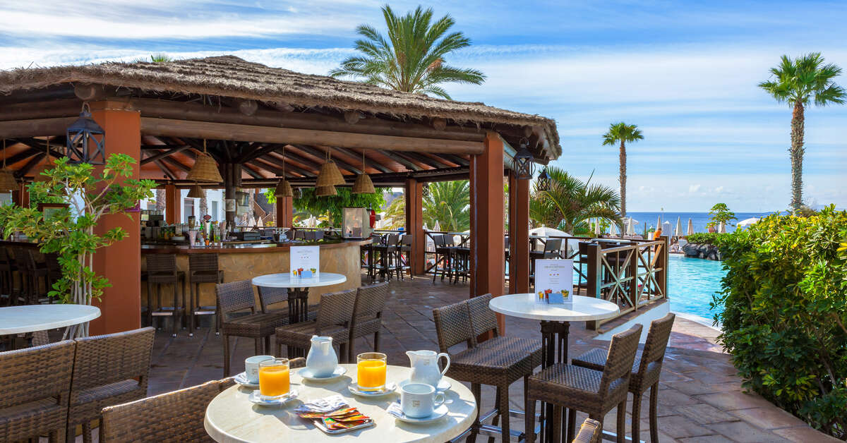 Gran Castillo Tagoro Hotel & Resort in Playa Blanca - dé VakantieDiscounter
