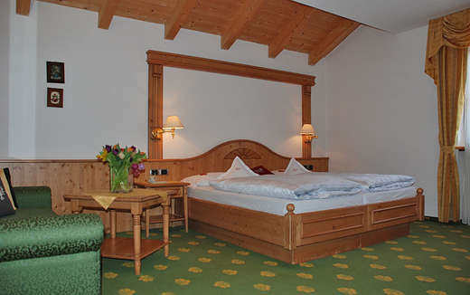 Hotel Flora Selva in Selva di Val Gardena - Wolkenstein in Groeden - dé ...