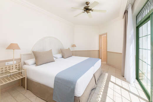 Gran Castillo Tagoro Hotel & Resort in Playa Blanca - dé VakantieDiscounter