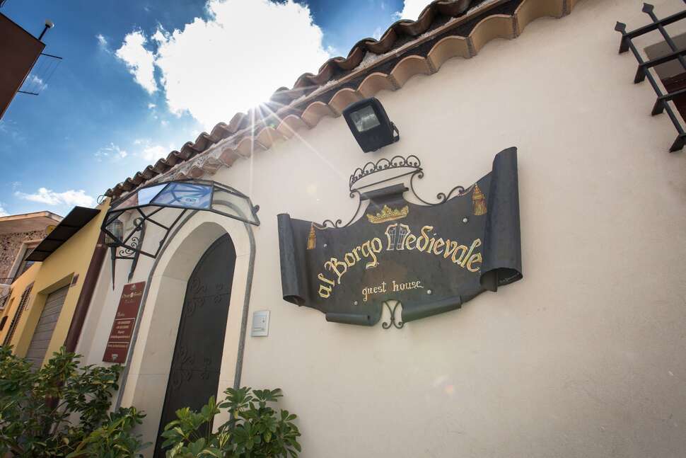 Al Borgo Medievale in Taormina - dé VakantieDiscounter