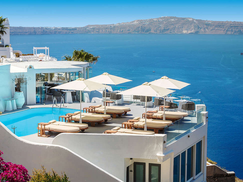 Sun Rocks Luxury Suites in Firostefani - dé VakantieDiscounter