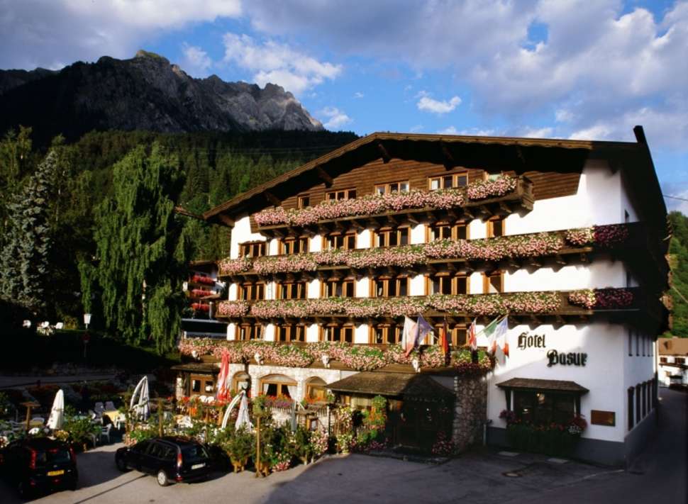 Hotel Basur in Flirsch - dé VakantieDiscounter