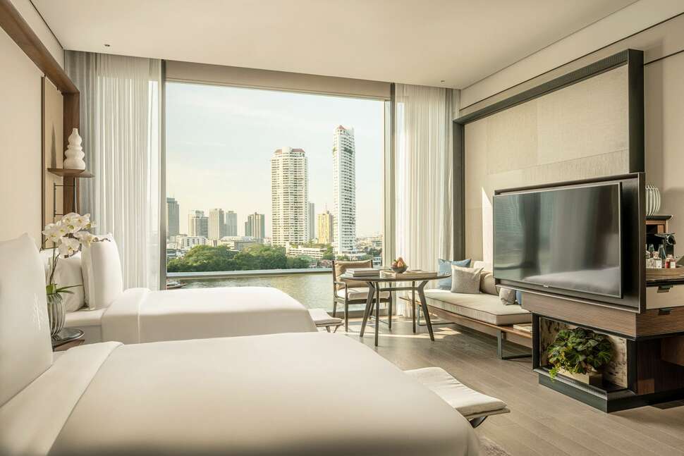 Four Seasons Hotel Bangkok at Chao Phraya River in Bangkok - dé ...