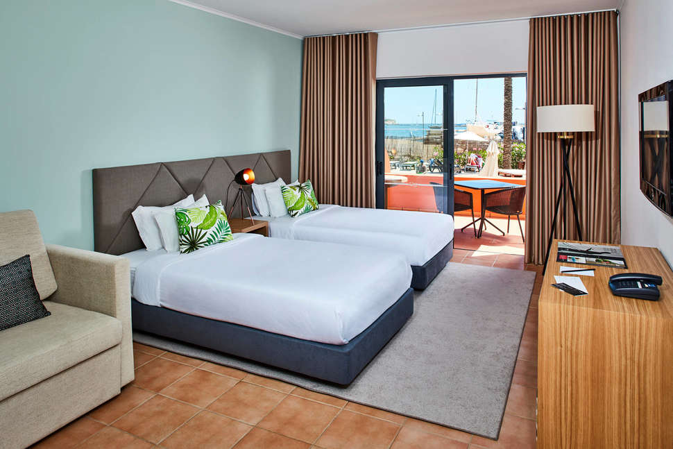 NH Marina Portimao Resort in Praia da Rocha - dé VakantieDiscounter