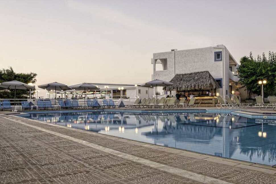 Adel Paradise - Adelianos Kambos | HolidayDiscounter