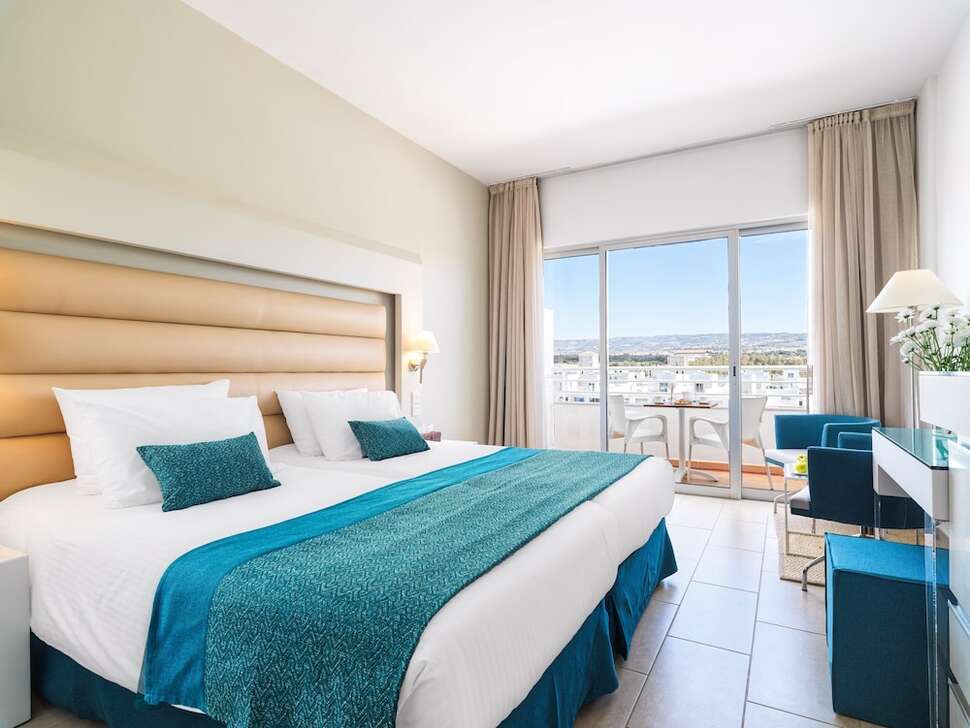 Leonardo Cypria Bay - Paphos | HolidayDiscounter